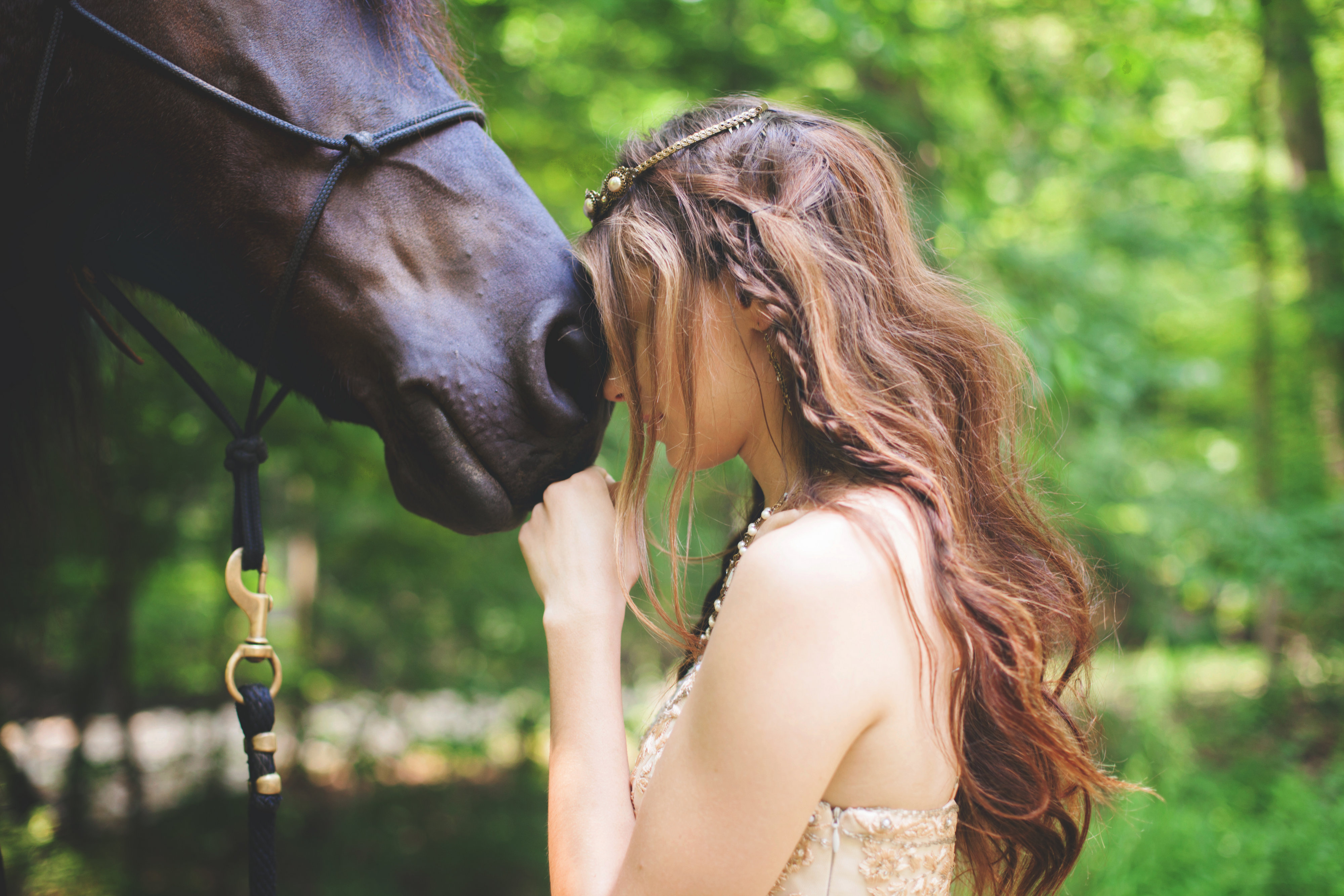 Reign-Inspired Styled Photo Shoot - Glitter, Inc.