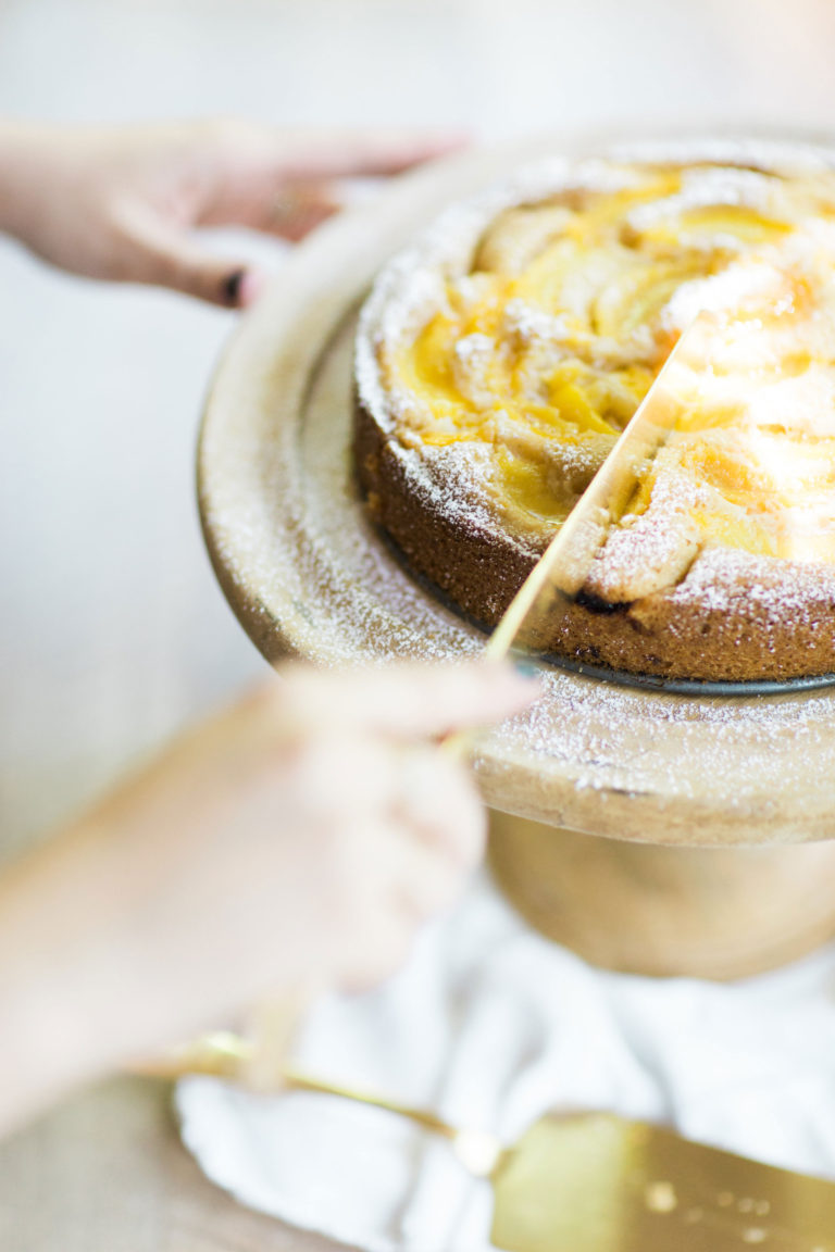 How to Make The Perfect Peach Cake - Glitter, Inc.