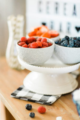 How to Put Together a DIY Retro Cereal Bar - Glitter, Inc.