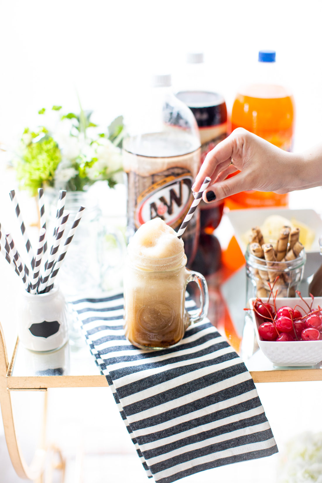 Make Your Own Root Beer Float Bar - Glitter, Inc.