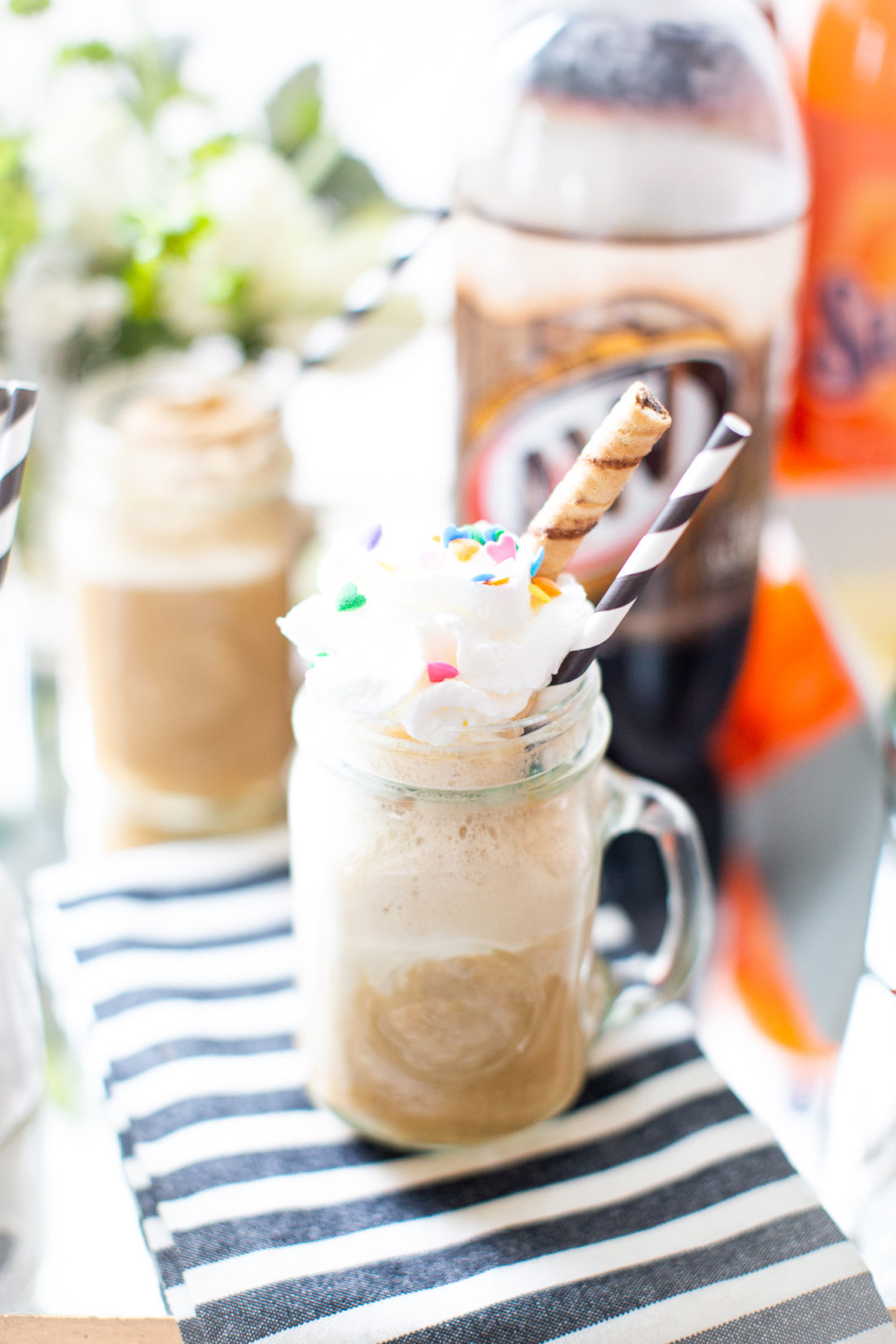 Make Your Own Root Beer Float Bar - Glitter, Inc.