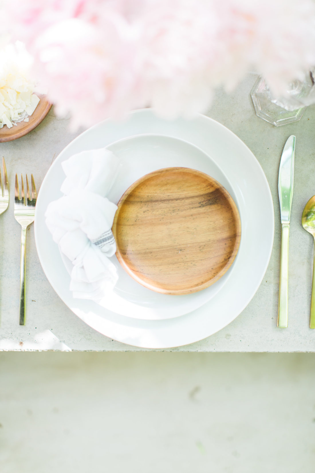 How to Throw a Spaghetti Dinner Party - Glitter, Inc.