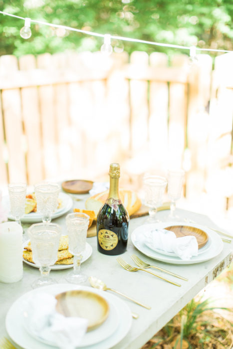 How to Throw a Spaghetti Dinner Party - Glitter, Inc.