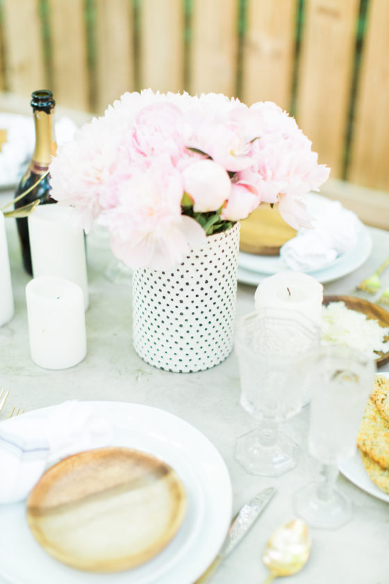 How to Throw a Spaghetti Dinner Party - Glitter, Inc.