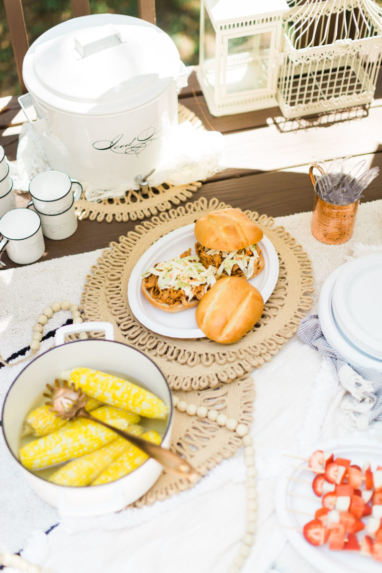 How to Throw a Simple Backyard BBQ Picnic - Glitter, Inc.