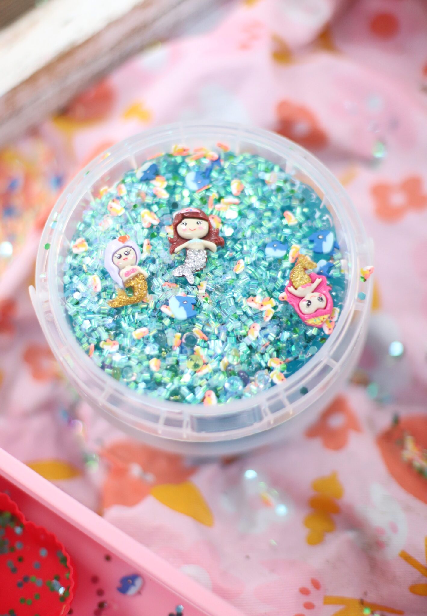 How to Throw a Simple Backyard Mermaid Splash Birthday Party - Glitter ...